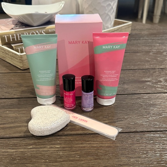 Mary Kay | Makeup | Mary Kay Pedicure Set And Nail Collection Pink And ...